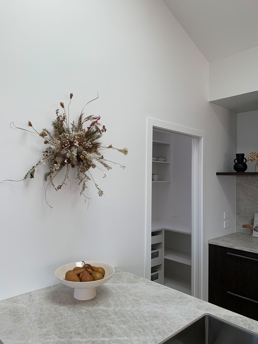 CUSTOM DRIED FLOWER WALL INSTALLATION | NATURAL